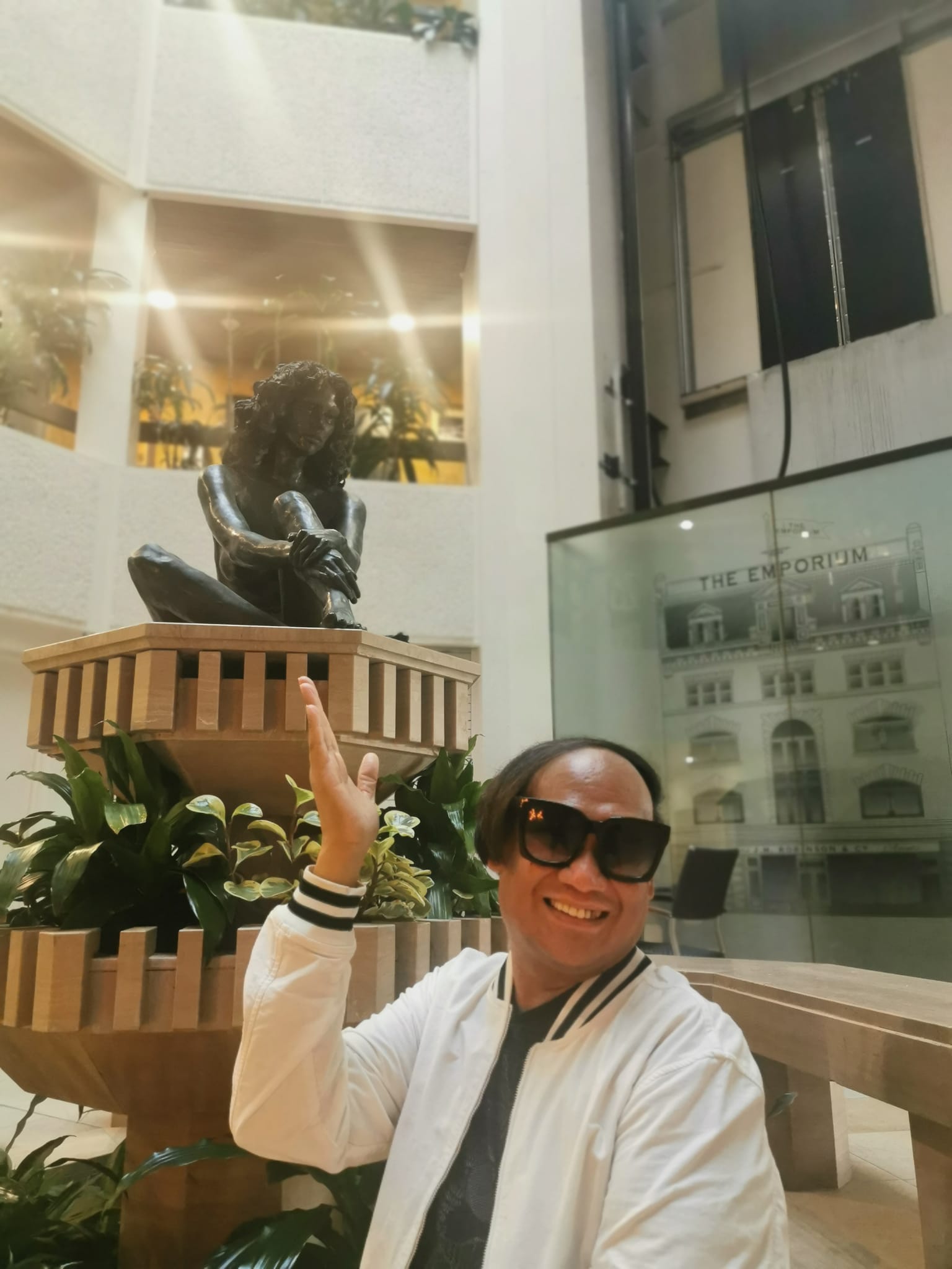 Miss World 1979 Gina Swainson Statue in Hamilton, Bermuda – PRIDE ...